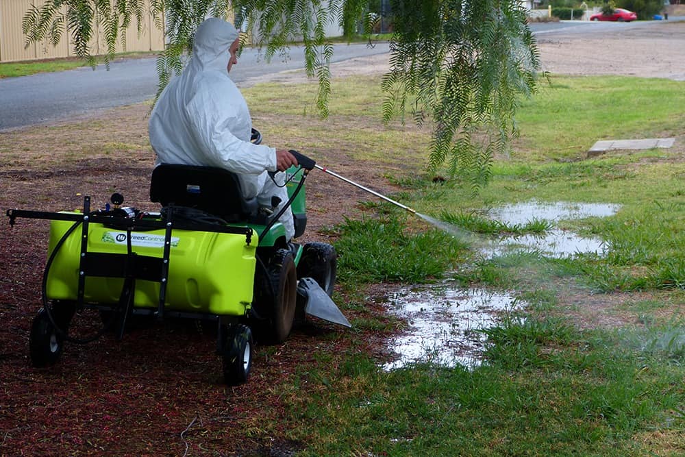 95L WeedControl™ 12v Spot Sprayer Trailer with Boom (Zero-Turn Trailer ...