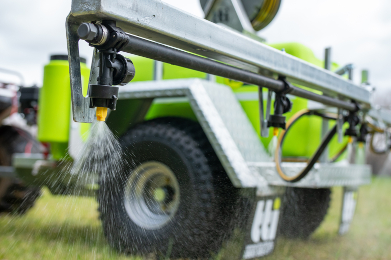 200L TrailPro™ Deluxe ATV Trailer Sprayer | TTi